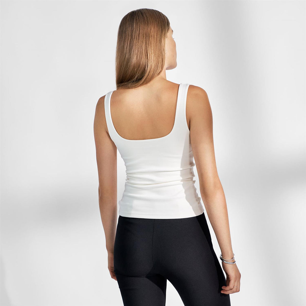 Tank scoop back ivory – so-stavanger
